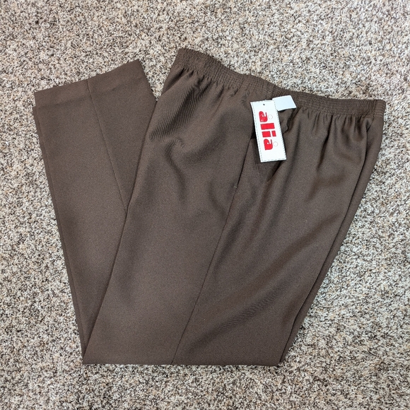 Alia | Pants & Jumpsuits | New Brown Relaxed Fit Pants Alia Womens ...